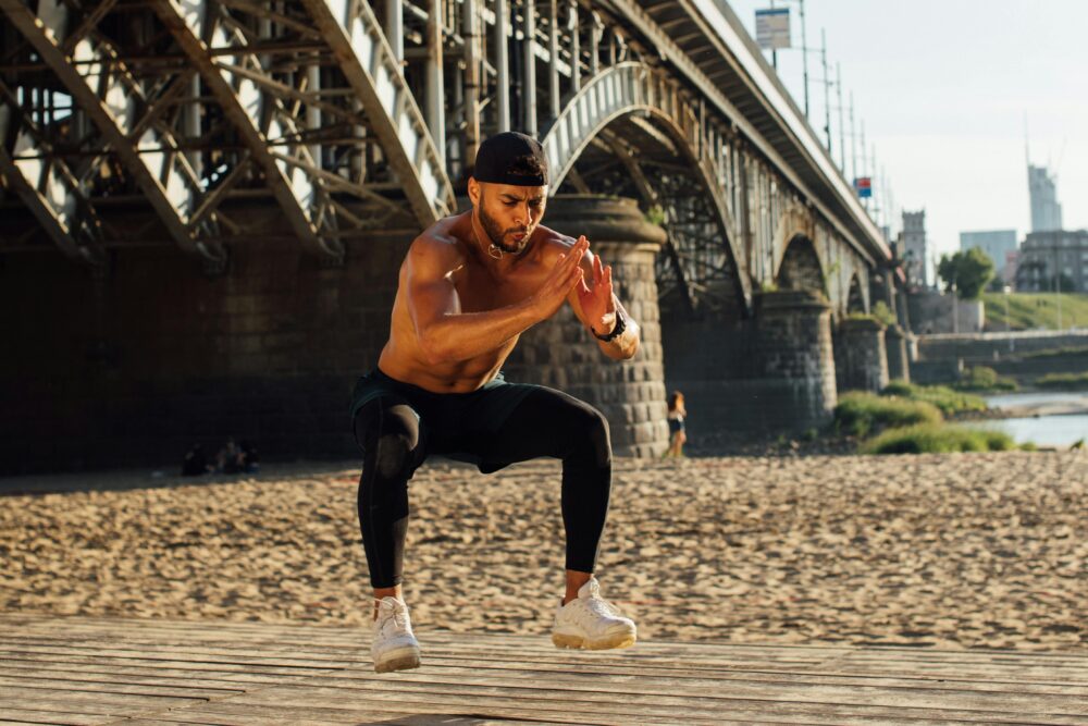 8 ejercicios para hacer cardio en casa sin máquinas y quemar calorías
